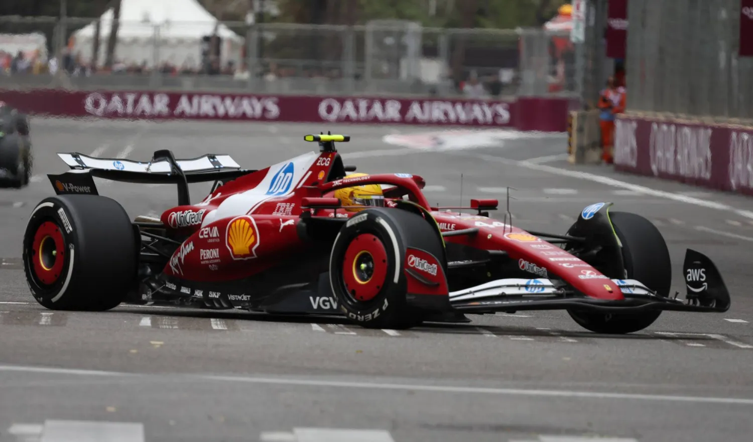 Lewis Hamilton’s Wait for a Ferrari Podium Drags on After Sainz’s GP ...
