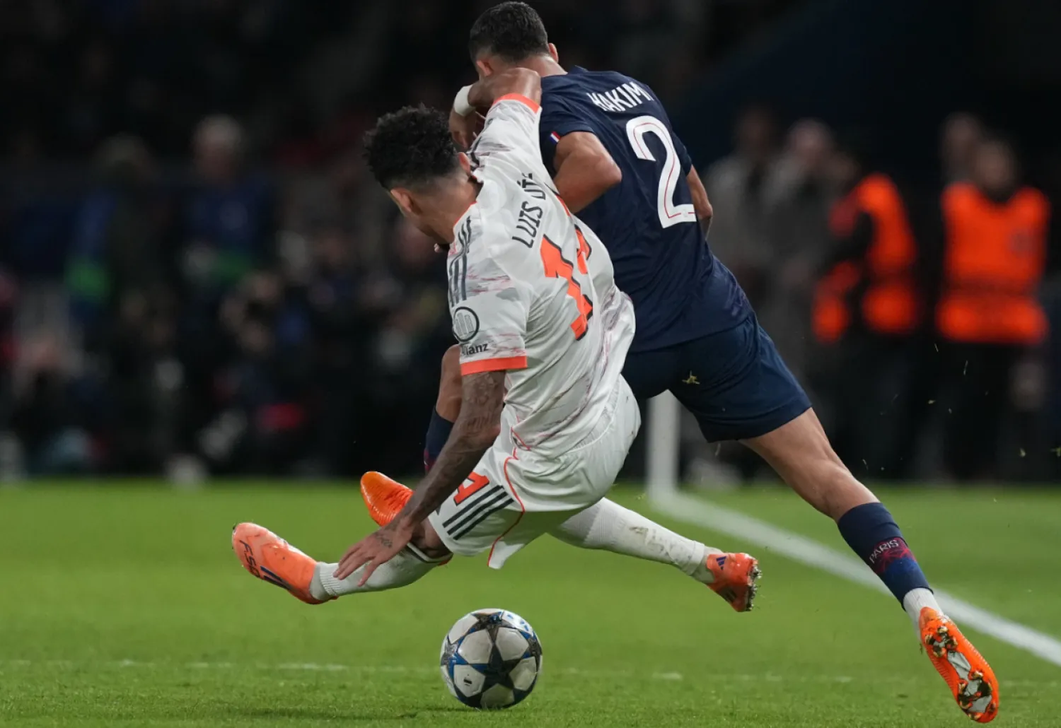 Bayern’s Luis Díaz Wishes PSG’s Achraf Hakimi a ‘Quick Return’ after ...